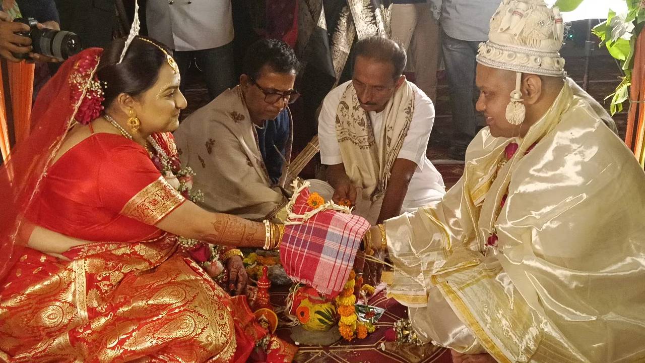 Kaustav Bagchi: বিয়ে করলেন কৌস্তভ বাগচী, বুধবার রাতেই চার হাত এক হল ...