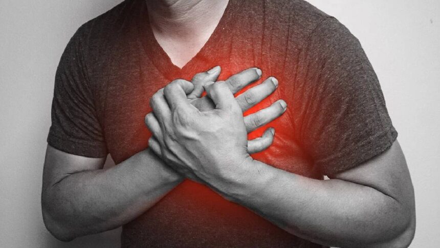 Heart Attack: বাড়ছে অল্পবয়সীদের মধ্যে হৃদরোগের প্রবণতা, জেনে নিন ...